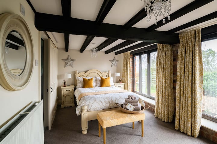 Honeysuckle Cottage At Hill House Farm Cottages - Northallerton