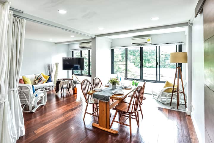 Big Quiet Studio For Weekly Monthly Long Term Stay - Bang Rak