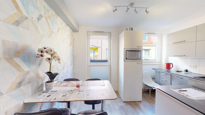 Family House - Two-level Apartment - 3 Bedrooms - Breslau