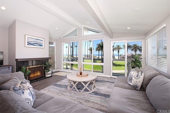 Balboa Peninsula Oceanfront Home - Newport Beach, CA