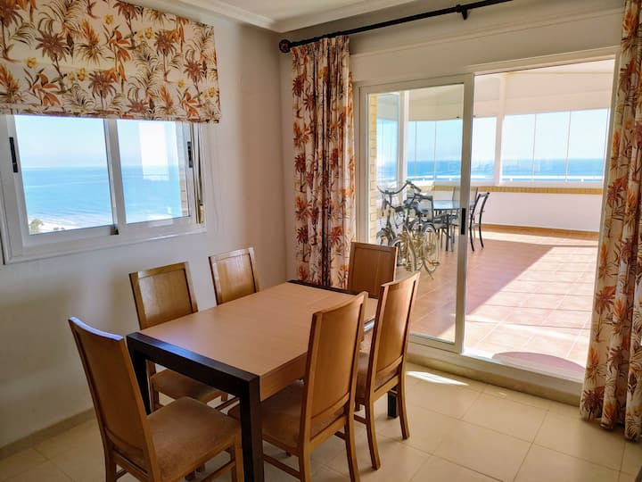 ÁTico Con Terraza En Primera Linea De Playa - Spanien