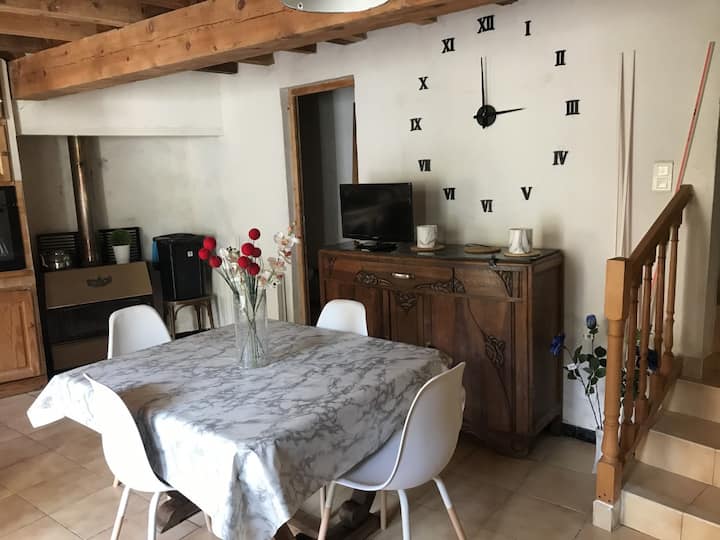 Maison De Village Chaleureuse, Vue Sur Montagne - Setcases