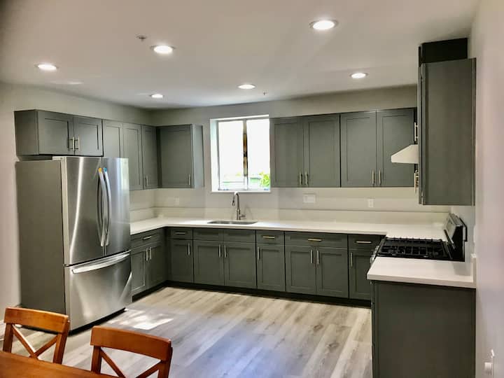 Beautifully Renovated 2022 Home - Pasadena, CA