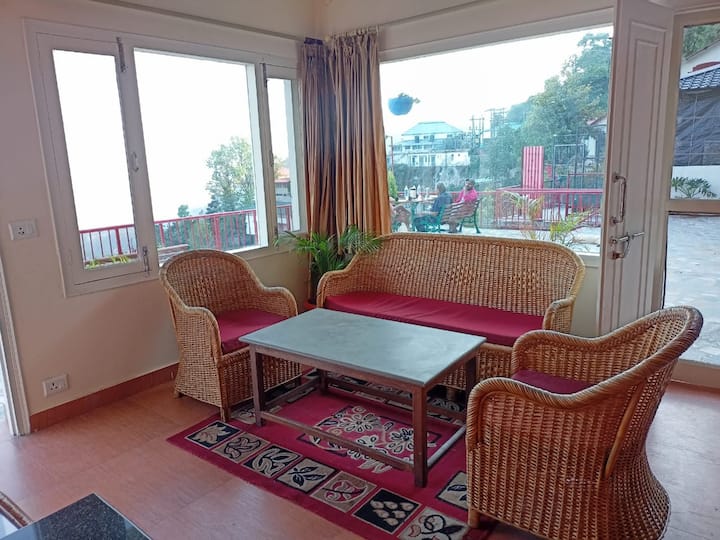 Holiday Homes, Musoorie - Mussoorie