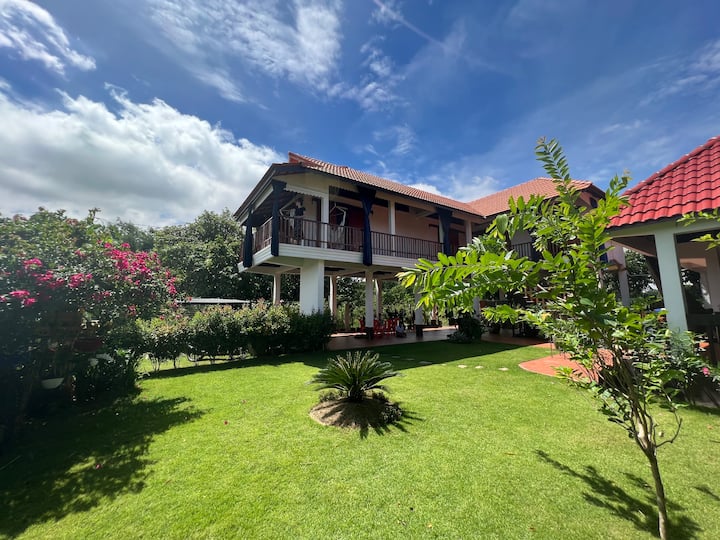 Meet The Province - Entire Villa - Phnom Penh