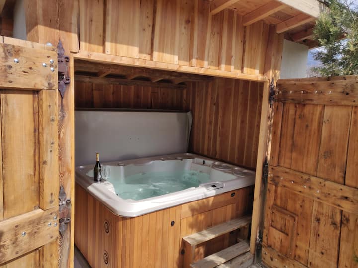 Gite De Charme Avec Jacuzzi Privatif 4* - Embrun