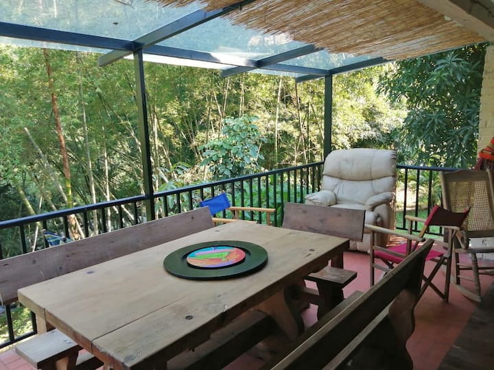 Cabaña A Orillas Del Río Bahamon. - Anolaima