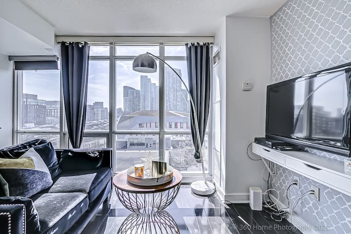 Cozy Condo Near Cn Tower  Roger's Center- Dt - Toronto