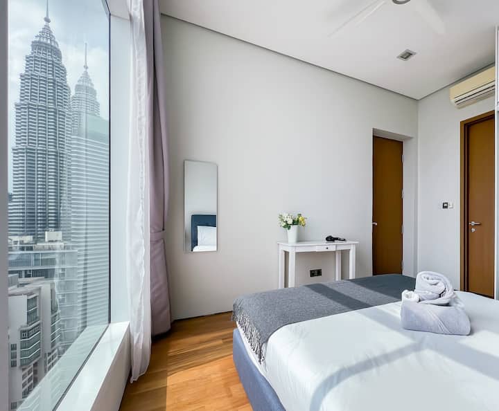 Soho Suites Klcc~top Floor 3 Bedrooms W/dryer~2q2s - Malaysia