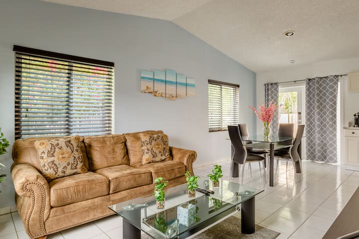 ♥ Rest & Relax In The Quiet Heart Of Miami ♥ - Key Biscayne, FL