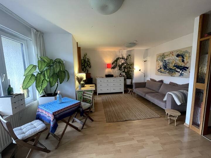 Helle 2 Zimmer Wohnung In München Mit Balkon - Munich