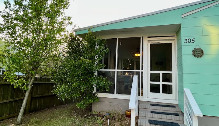 Bungalow "Perfect Location! "Dogs Yay! Bath Reno! - Wrightsville Beach, NC