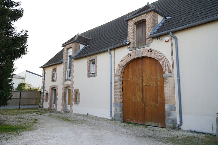 Longère Au Coeur Du Vignoble De Champagne - Sézanne