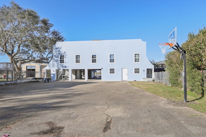 Lafitte Bayou Vacation - Louisiana