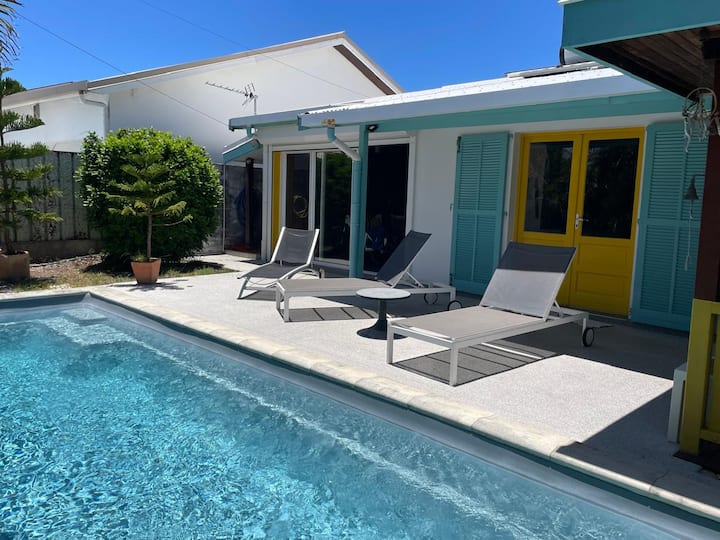 Maison Familiale Avec Piscine. - Nouméa