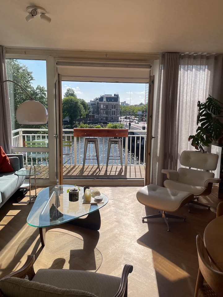2bedroom Riverview Appartment + Balcony - Amsterdam