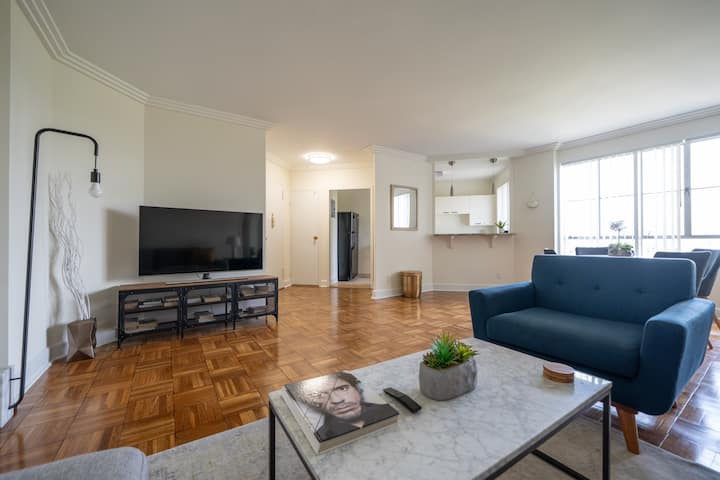 Great 1 Bedroom Unit Next To The Grove! - Beverly Hills, CA