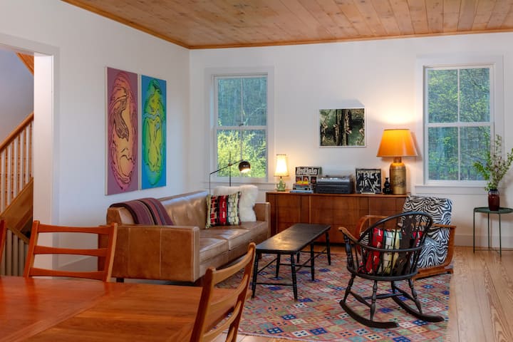 Nieuw Gebouwd Huis Met 3 Slaapkamers En 2 Badkamers Met Uitzicht Op De Bergen - Woodstock, NY