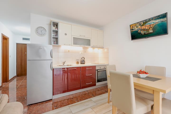 Apartment Near The Sea - Budva