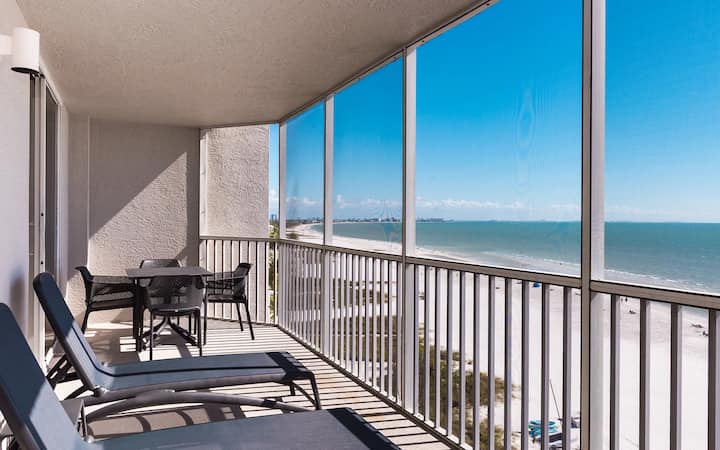 Oceanfront Deluxe 1bdr Balcony Ftmyers Beach Pool - Sanibel Island, FL