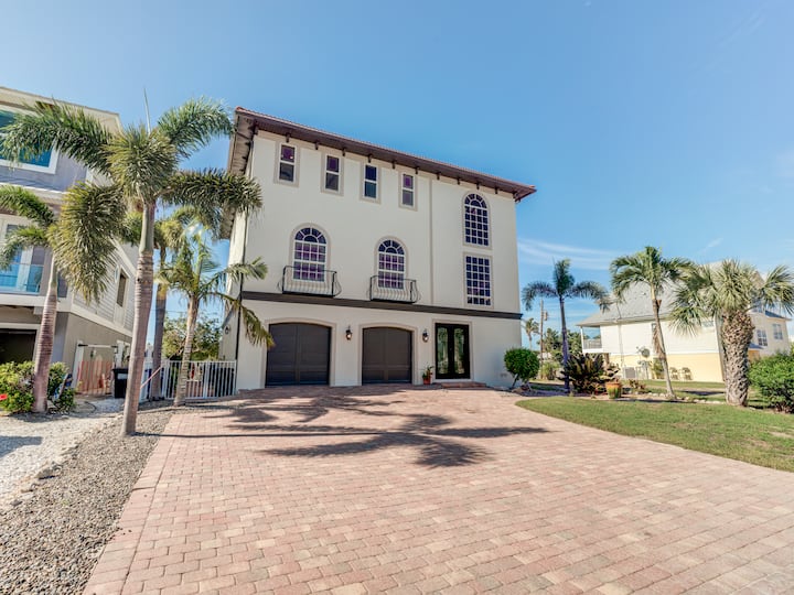 Casa Corine A Waterfront Private Estate! #23-0068 - Fort Myers Beach, FL