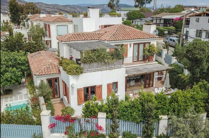 Cachagua  Casa Tipo Toscana Condominio - Zapallar