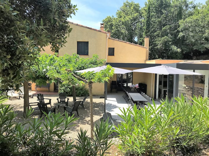 Aux Quatrefeuilles D'oc Gîtes & Lodges 39 Pers. - Lodève
