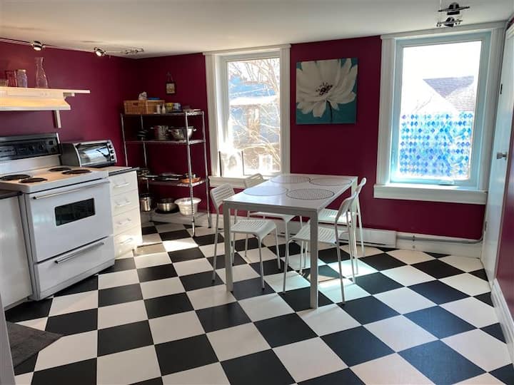 Downtown Hull, Walking Distance To Byward Market! - Gatineau