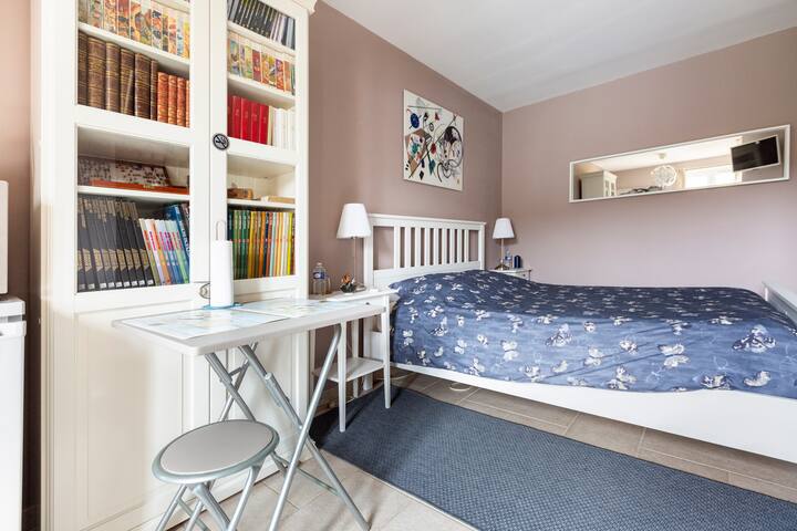 Gde Chambre : Tv, Frigo, M-ondes, Sdb Privée - Muret