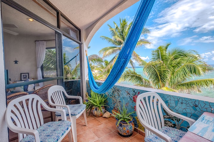 Charming Beachfront Condo - Great Area, Ac, Wifi - Akumal