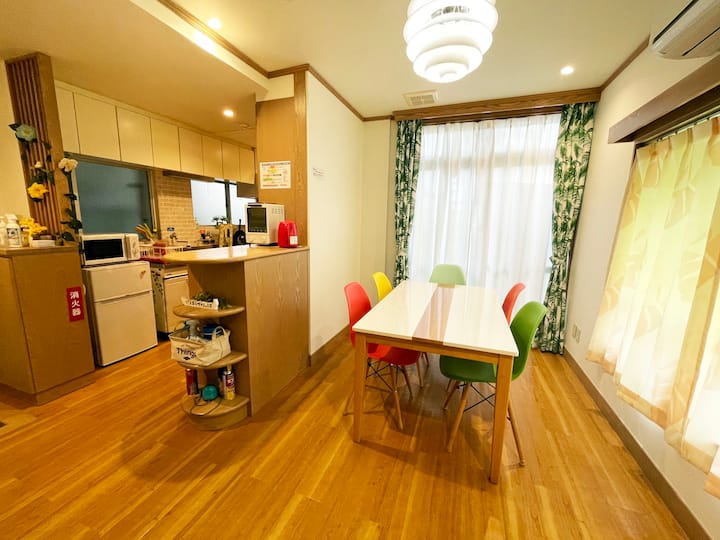 Free Car Parking, Separate Bedroom, Near Beach! - 沖縄県
