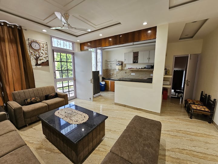 Ankhi's Villa 4 Bedroom A/c Villa (3 Bathrooms) - Amritsar