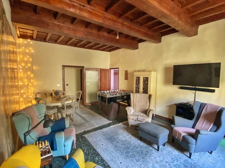 Casa Storica In Centro Con Parcheggio Privato. - Prato