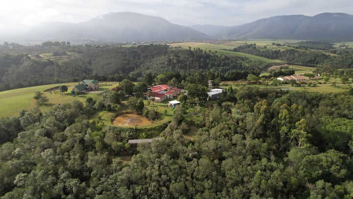 The Courtyard Flatlet At Hilltop Getaway - Wilderness
