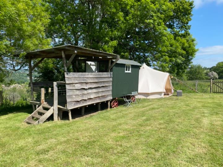 Bell Tent Glamping And Shepherd's Huts Cotswolds - イギリス ストラウド