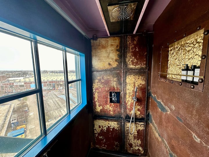 Romantic Vip Suite & Private Jacuzzi On Top Crane - Zaandam