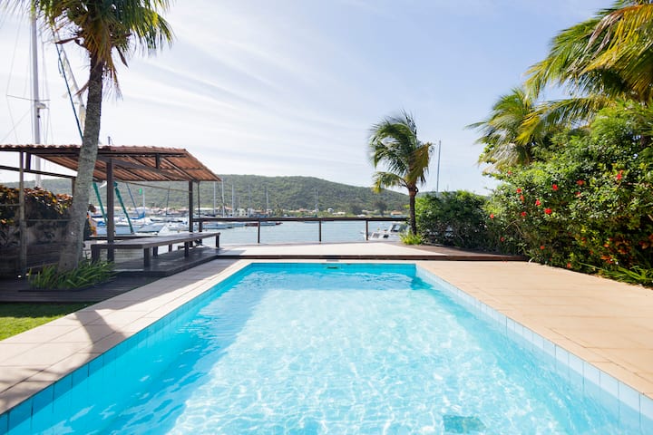 Casa à Beira Do Canal Em Cabo Frio - Cabo Frio