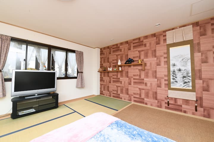 送迎無料バス停徒歩1分東寺5分三階スイート部屋シャワー室とトイレ室とリビングとミニ厨房付き - 교토시