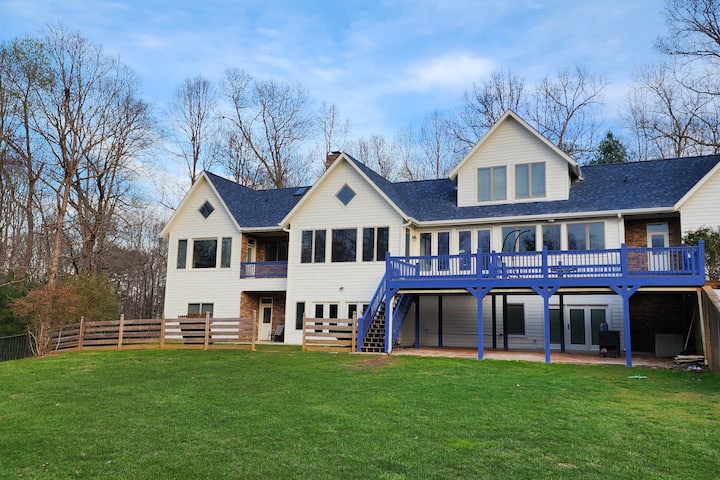 Huge 6 Bedroom Home Near Wineries & Helen Sights - Helen, GA