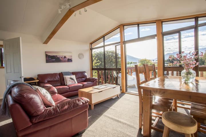 ☆View On Worsley!★kiwiana Styled Accomodation☆ - Te Anau