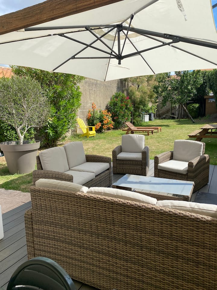 Maison Calme Et Familiale Avec Grand Jardin Clos - Les Sables-d'Olonne