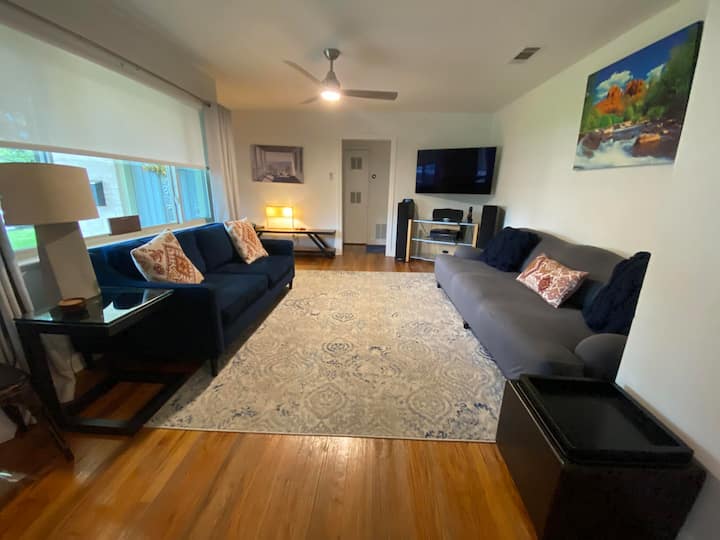 East Austin Charmer-8 Mins To Downtown - Austin, TX