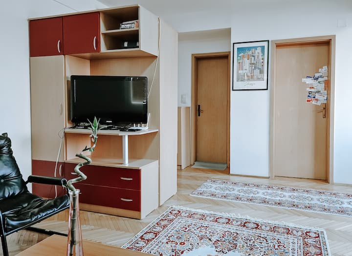 Central 1 Bedroom Apartment In Bohemian District - Escópia