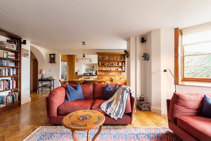 Beautiful & Peaceful Garden Flat With Parking - 巴斯