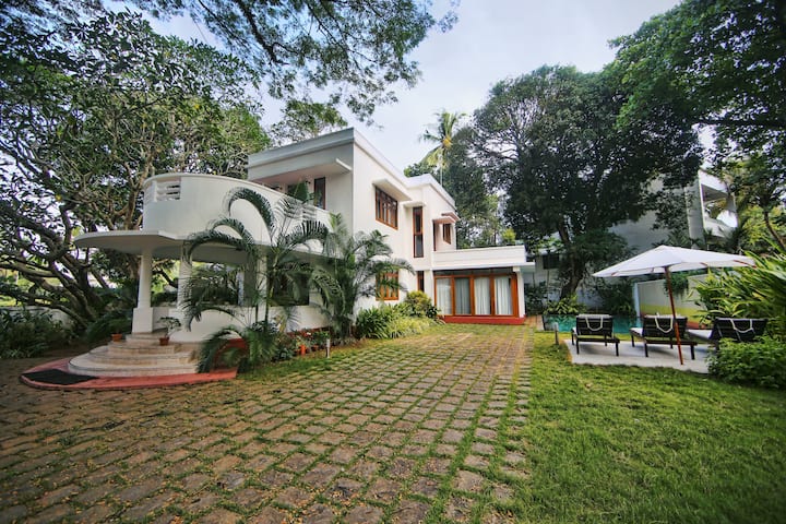 Beachgate Bungalows By Cgh Earth, Fort Kochi Beach - Kochi