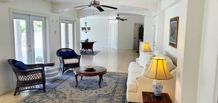 "Casa Bella" Poolside Boutique Style Guest Suite - Bonita Springs, FL
