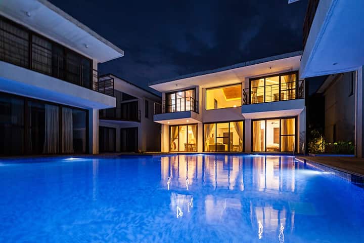 Luxurious 3 Bedroom Pool Villa In Assagaon - Goa