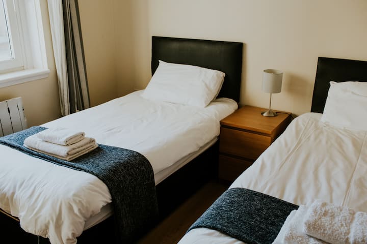Room 14 Twin (En-suite) Uist Travel Accommodation - South Uist