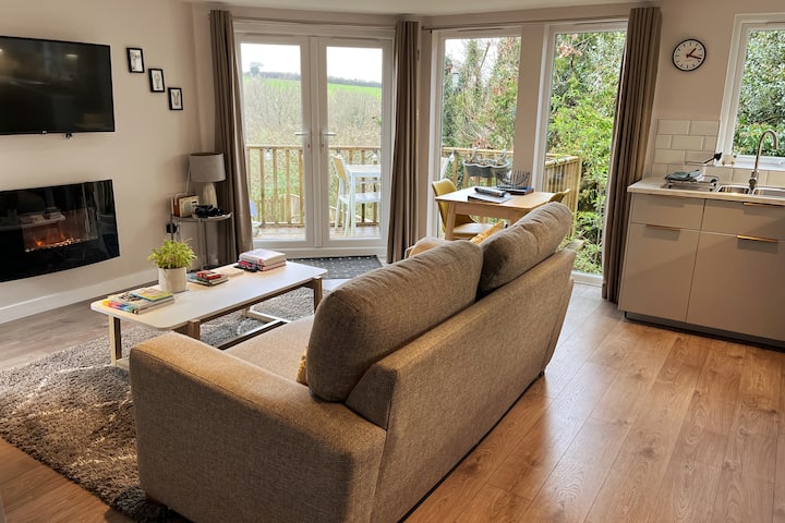 Contemporary Cottage With A View - The Hutch Devon - Crediton