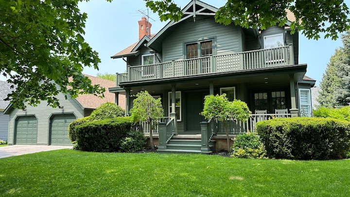 The Homestead - Luxury Cottage With Heated Pool In Historic Old Town Notl - Niagara-on-the-Lake
